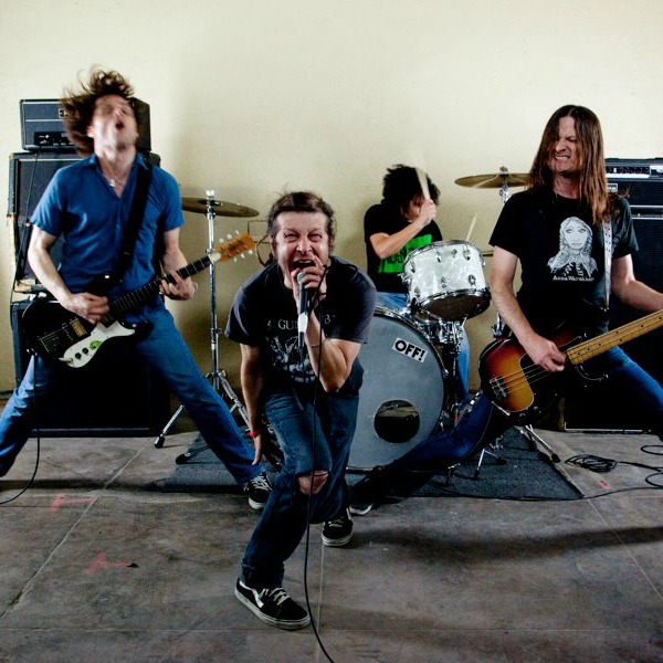 OFF! presenta nuevo tema - Indie Rocks!