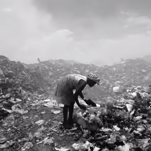 Tony Allen deja ver el video de "Go Back" - Indie Rocks!