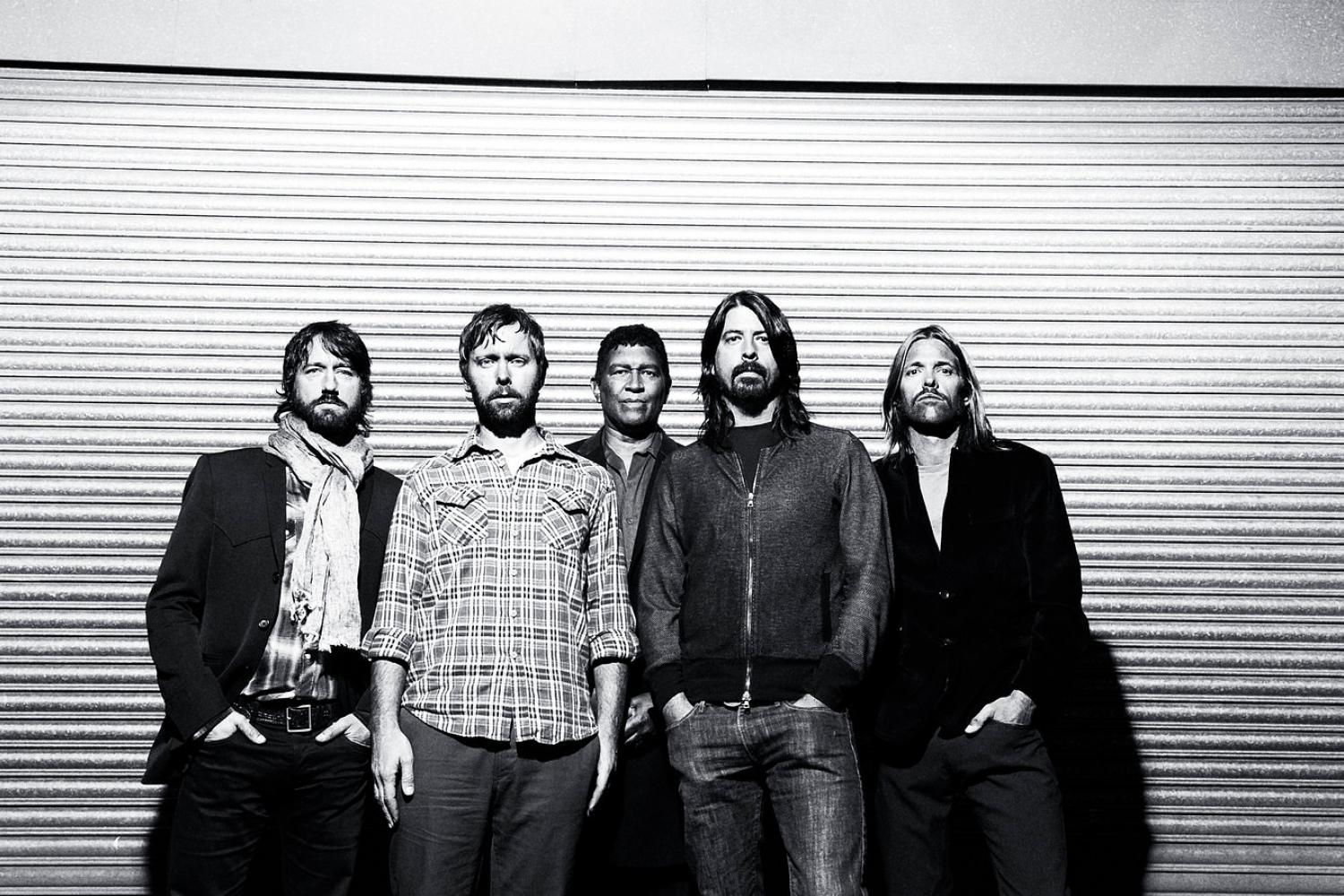 Foo Fighters presenta "The Feast and the Famine" - Indie Rocks!