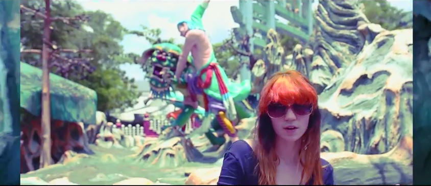Grimes comparte video para "REALiTi" - Indie Rocks!