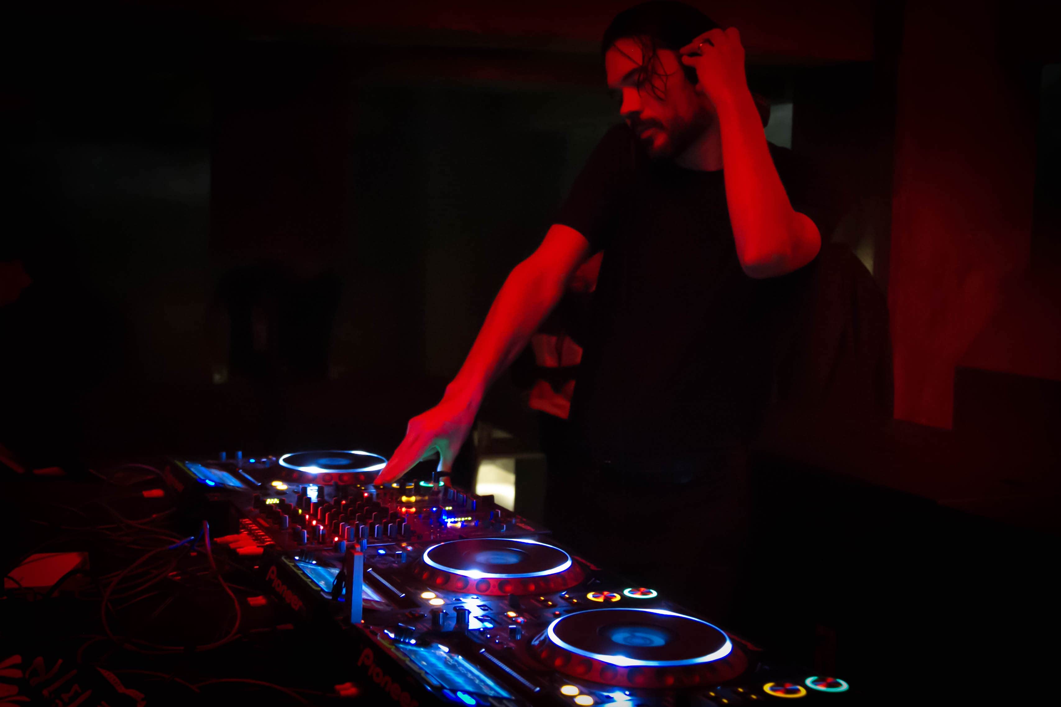 Matthew Dear en el Normandie - Indie Rocks!
