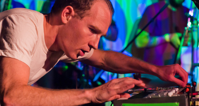 Dan Snaith (Caribou) comparte tema inédito: "Face to Face" - Indie Rocks!