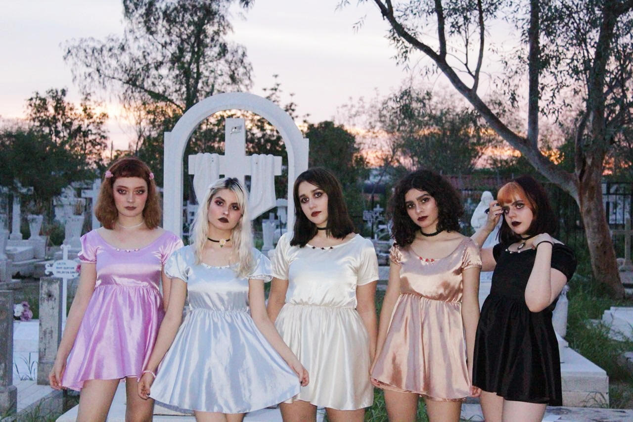 Rotten Daisies estrena "Quiero ser nadie" - Indie Rocks!