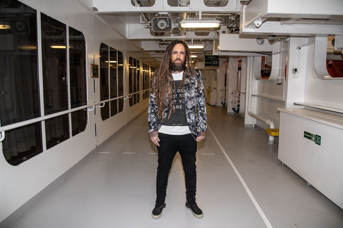 Brian Welch publica un libro autobiográfico - Indie Rocks!