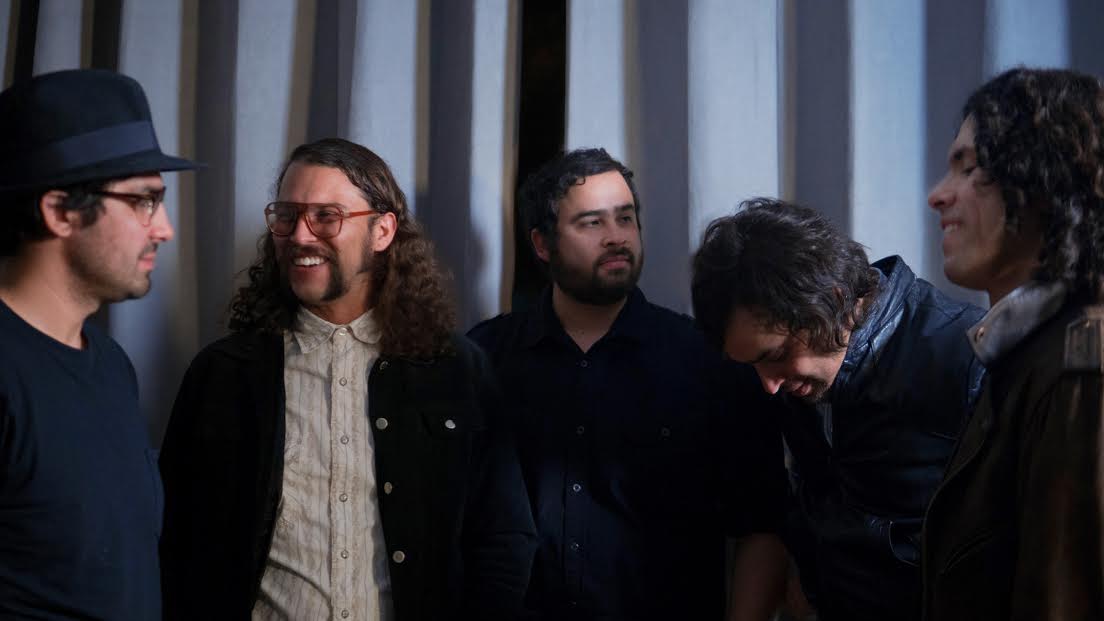 Enjambre presenta su nuevo sencillo “Divergencia” - Indie Rocks!