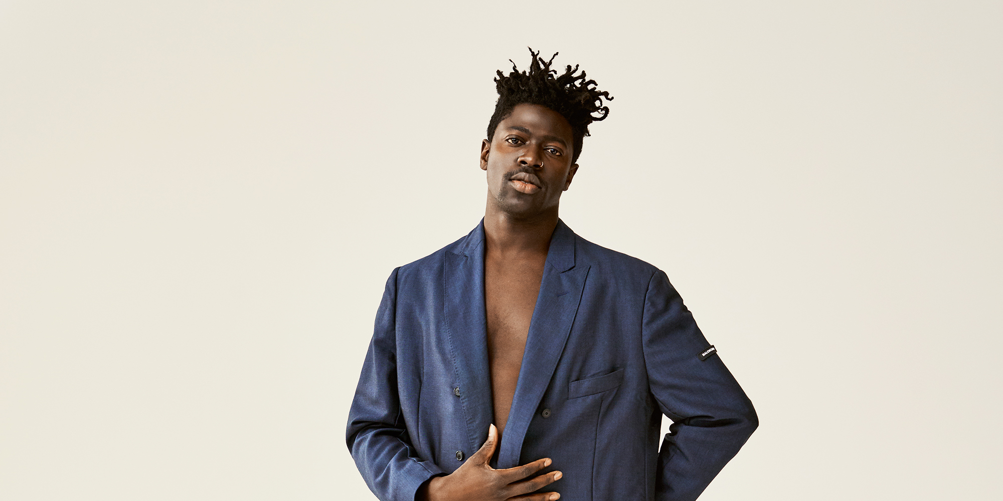 Moses Sumney presenta el video de “Cut Me” - Indie Rocks!