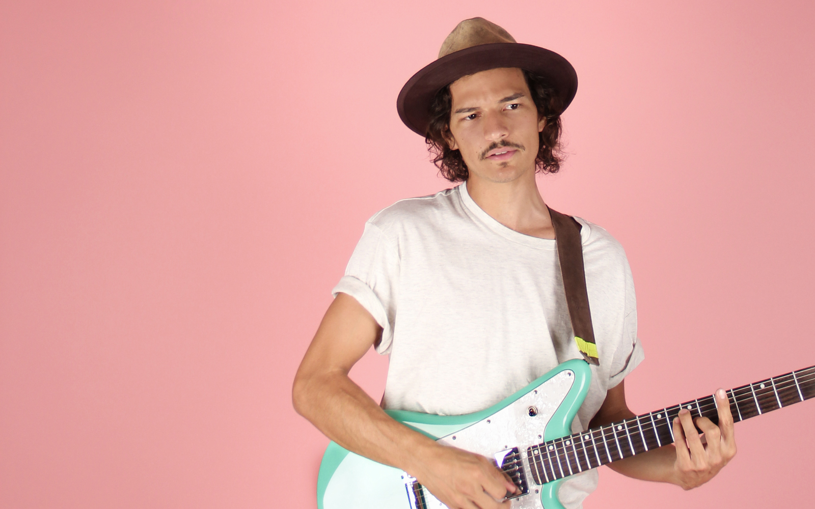 Escucha “Malvado”, el nuevo tema de Caloncho - Indie Rocks!