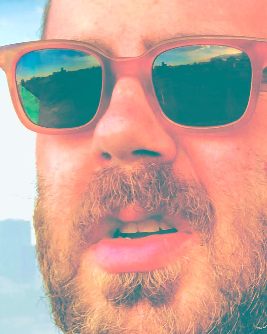 Ian Pascal estrena "El Vals del Perdedor"