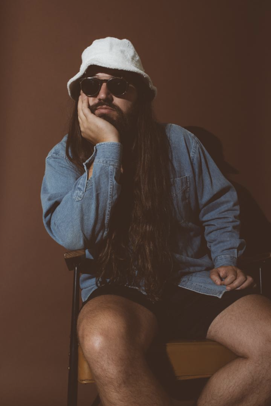 Matthew E. White presenta “Genuine Hesitation” y anuncia álbum