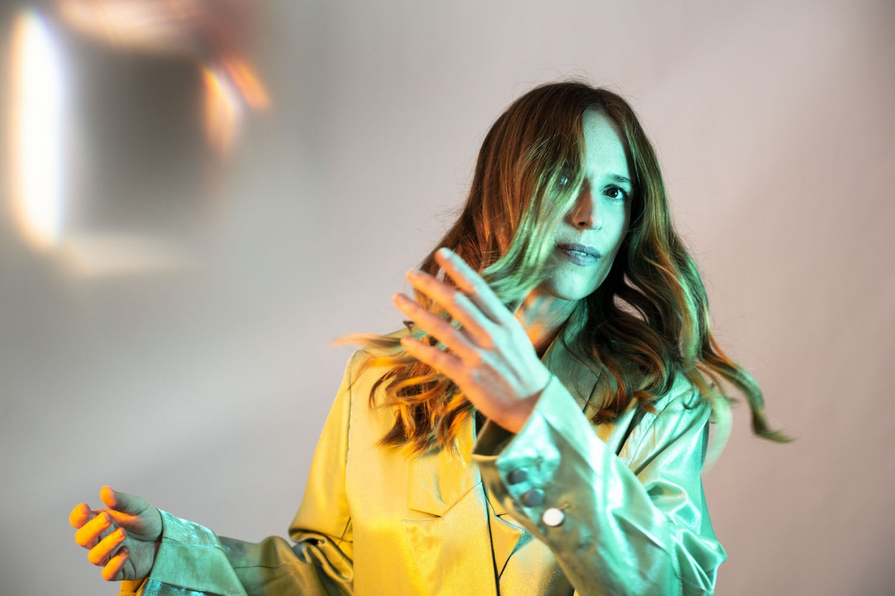 Anna Prior de Metronomy debuta en solitario con "Thank You For Nothing"