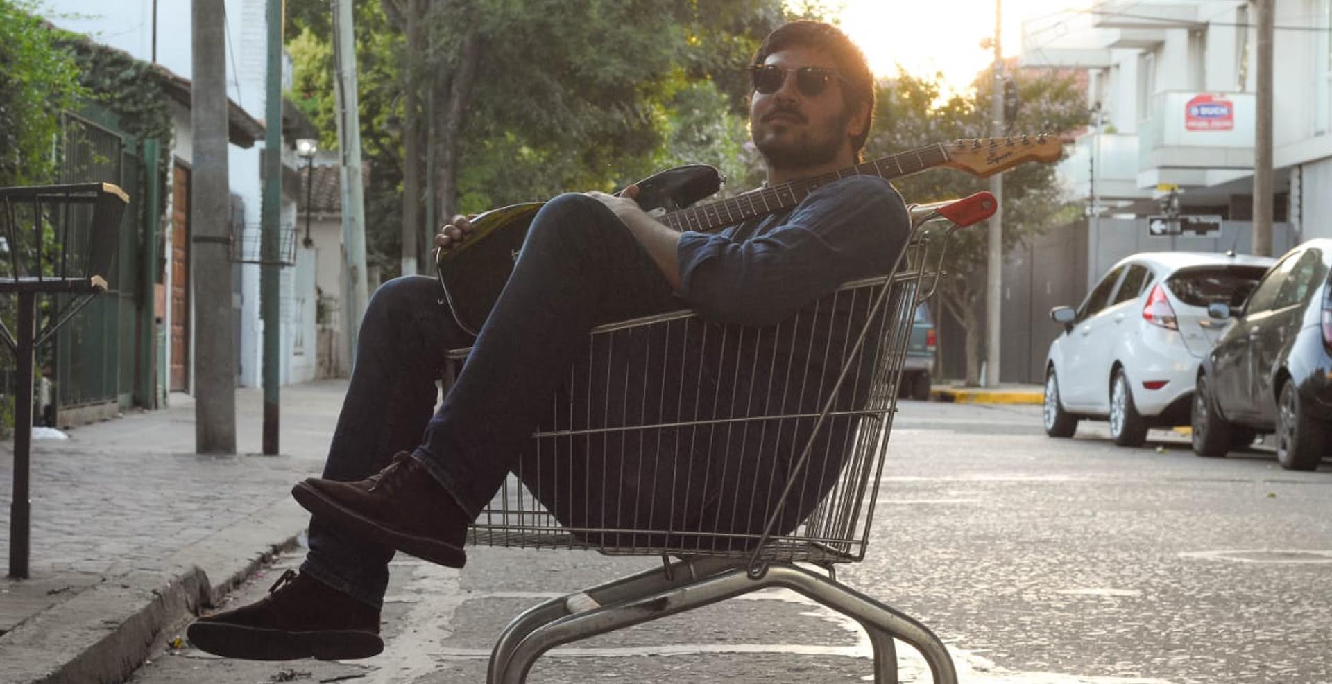 Escucha “Martes Nebuloso”, nuevo sencillo de Mariano Boratti
