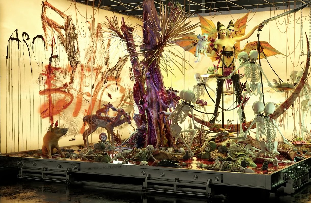 Arca presenta “Incendio” y anuncia concierto benéfico