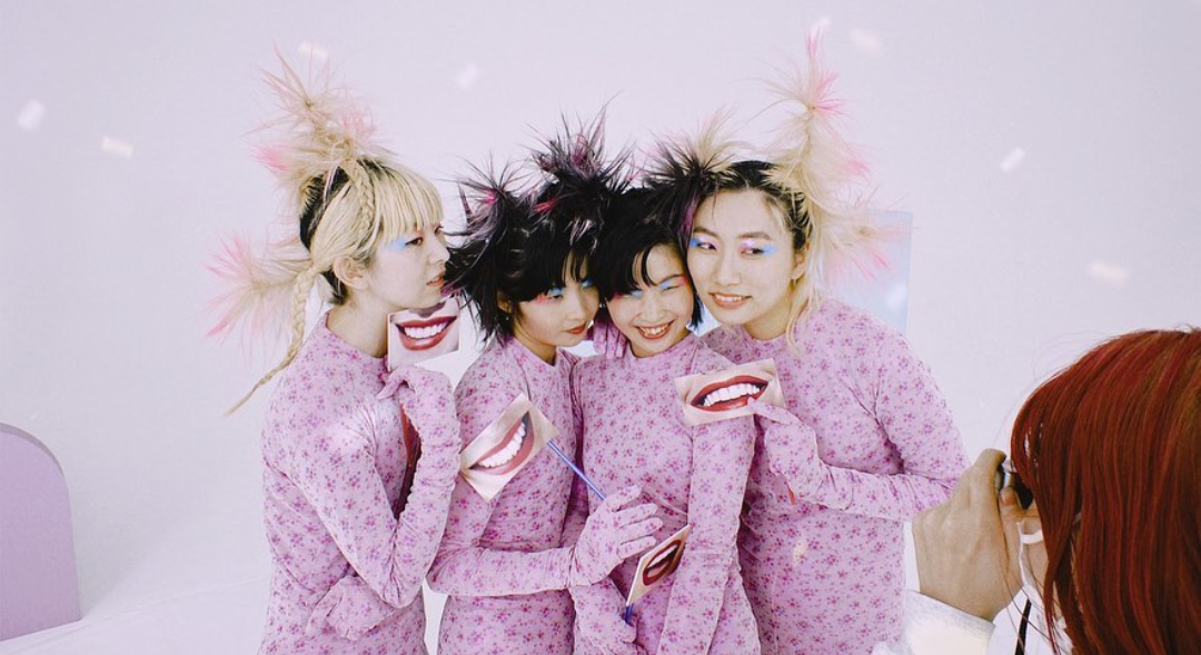 CHAI estrena el video oficial de “WHOLE”