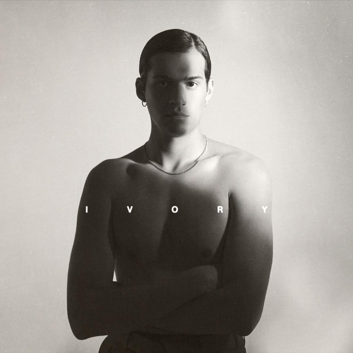Omar Apollo — Ivory
