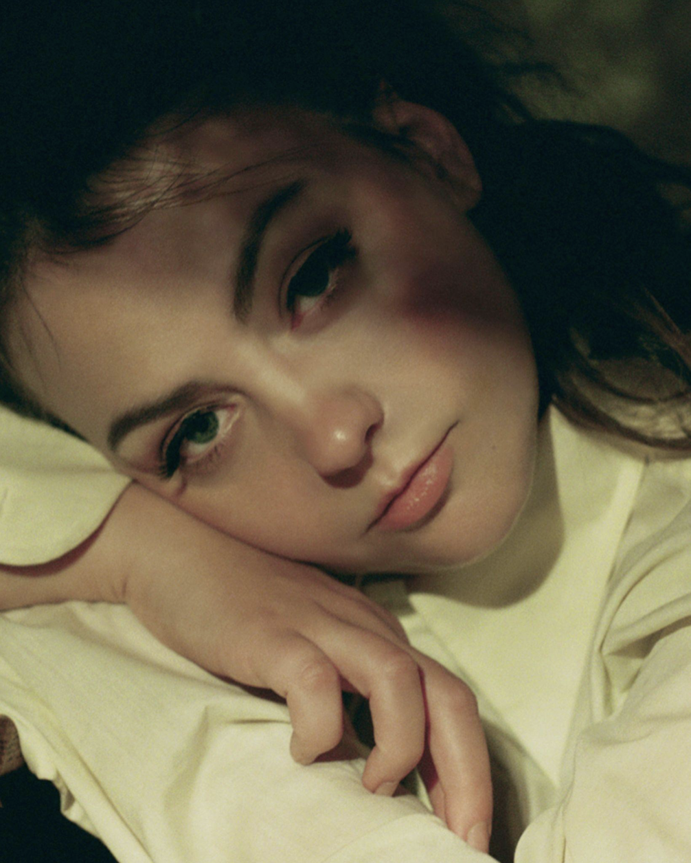 Angel Olsen estrena “All the Good Times” y anuncia nuevo álbum