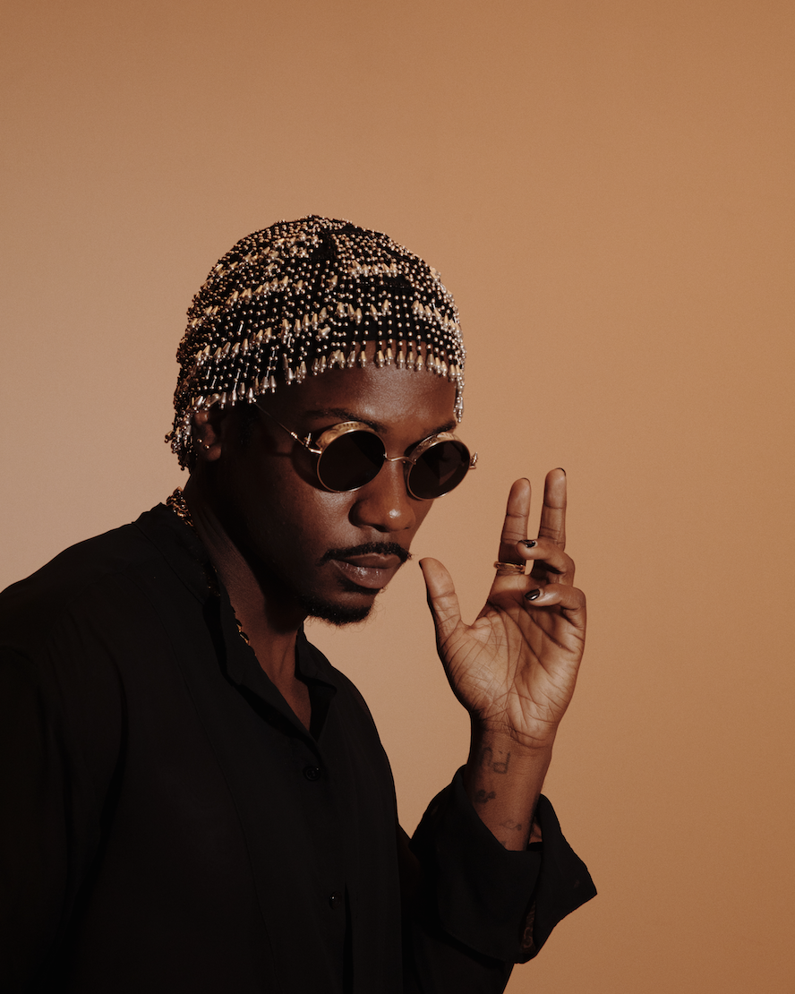 Channel Tres anuncia álbum y estrena “Just Can't Get Enough”