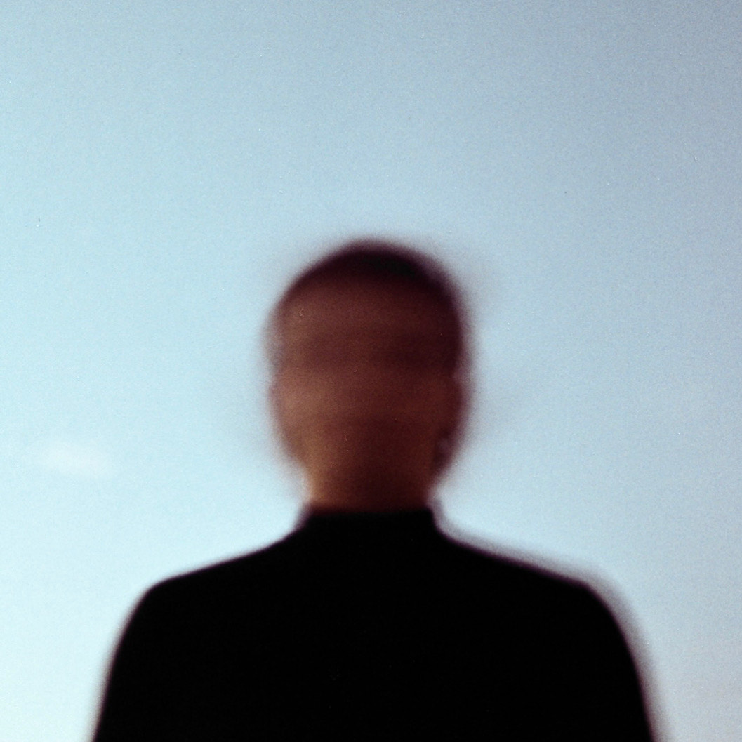 Grenda estrena “Ya No Hay Tiempo”