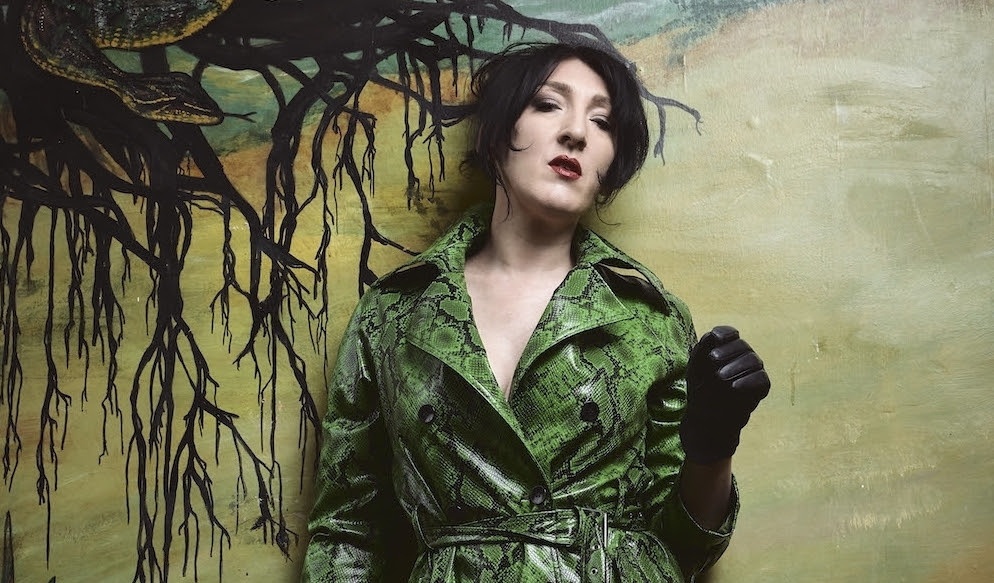 Emily Breeze estrena “Ordinary Life”