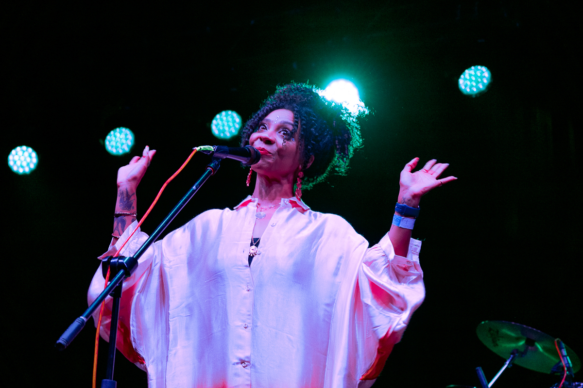 Indie Rocks! presenta: Hollie Cook en Frontón México