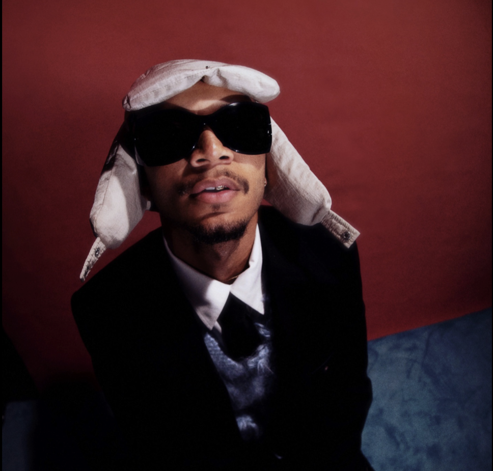 Wesley Joseph presenta su proyecto GLOW