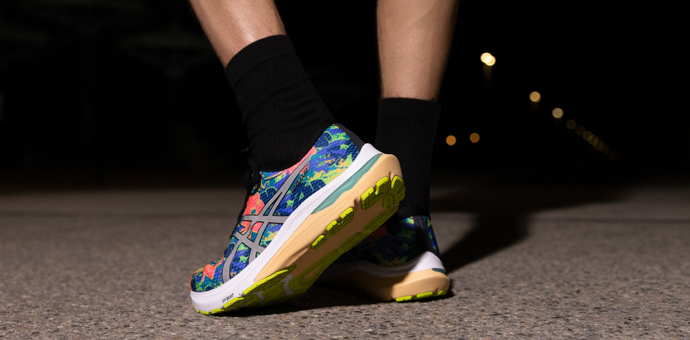 Haz del mundo tu gym con los Asics-lite show
