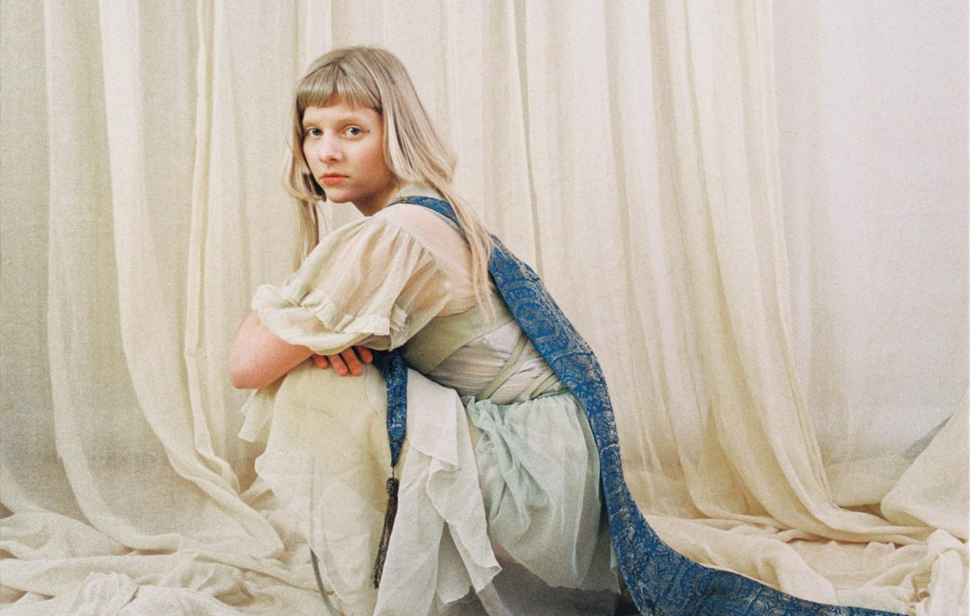 AURORA anuncia lanzamiento de su primer libro