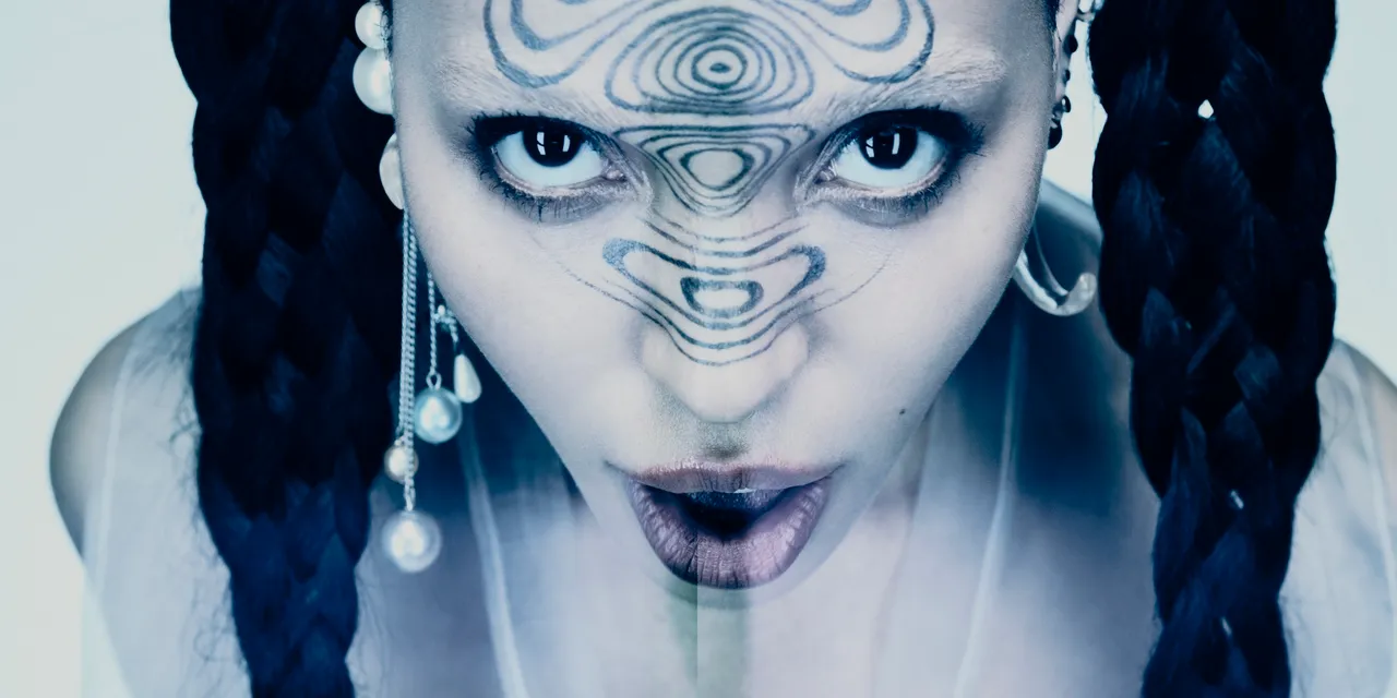 FKA Twigs anuncia disco y estrena “Eusexua”